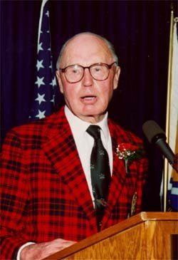 Geoffrey Cornish *97 (1914 - 2012) - The Grave [en]