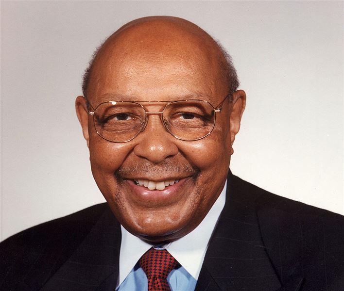 Louis Stokes (1925-2015) *90, Grave #86216968 - Sysoon