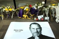 Steve Jobs †56 (1955 - 2011) Online memorial [en]
